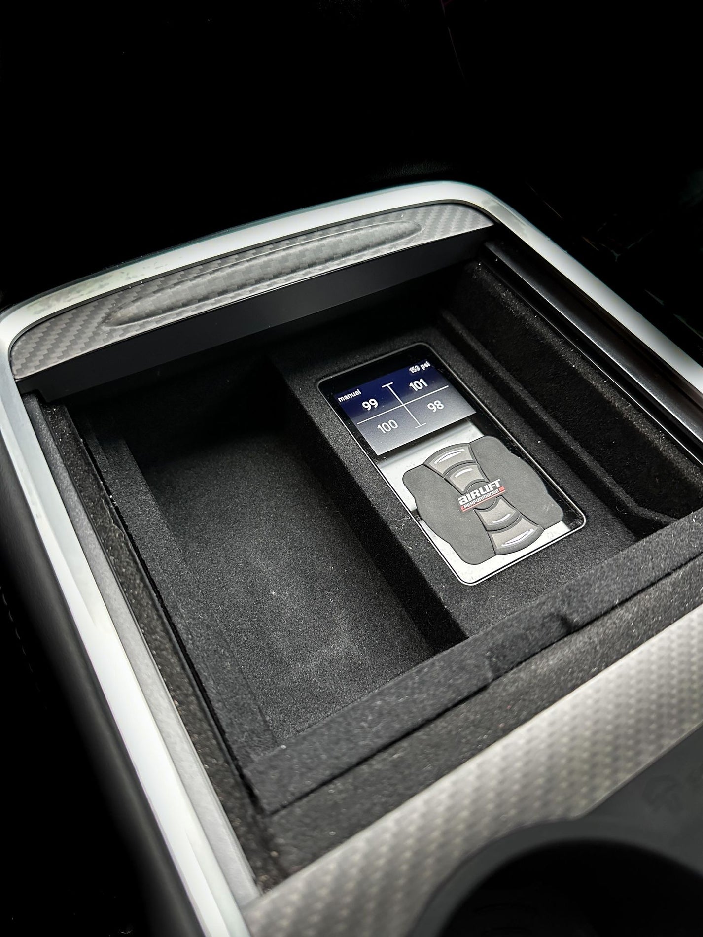 Airlift 3P Controller V1 Mount for 21'-23' Model 3/Y – Amped Autowerkz